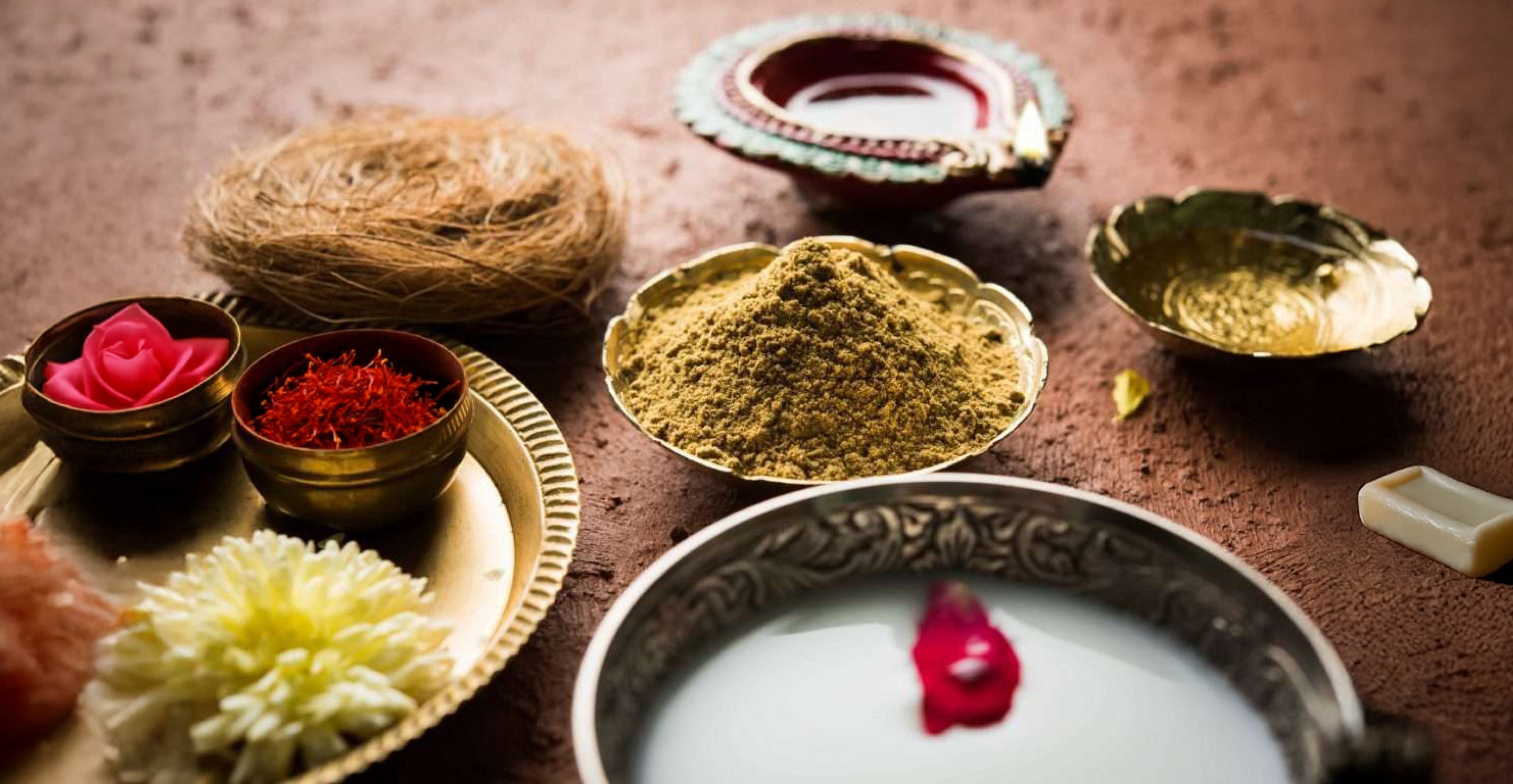 What is Diwali Abhyanga Snan and its Ayurvedic Importance? – Charya ...